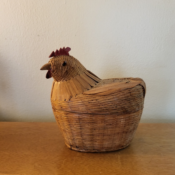 Accents | Vintage Woven Wicker Chicken Basket | Poshmark